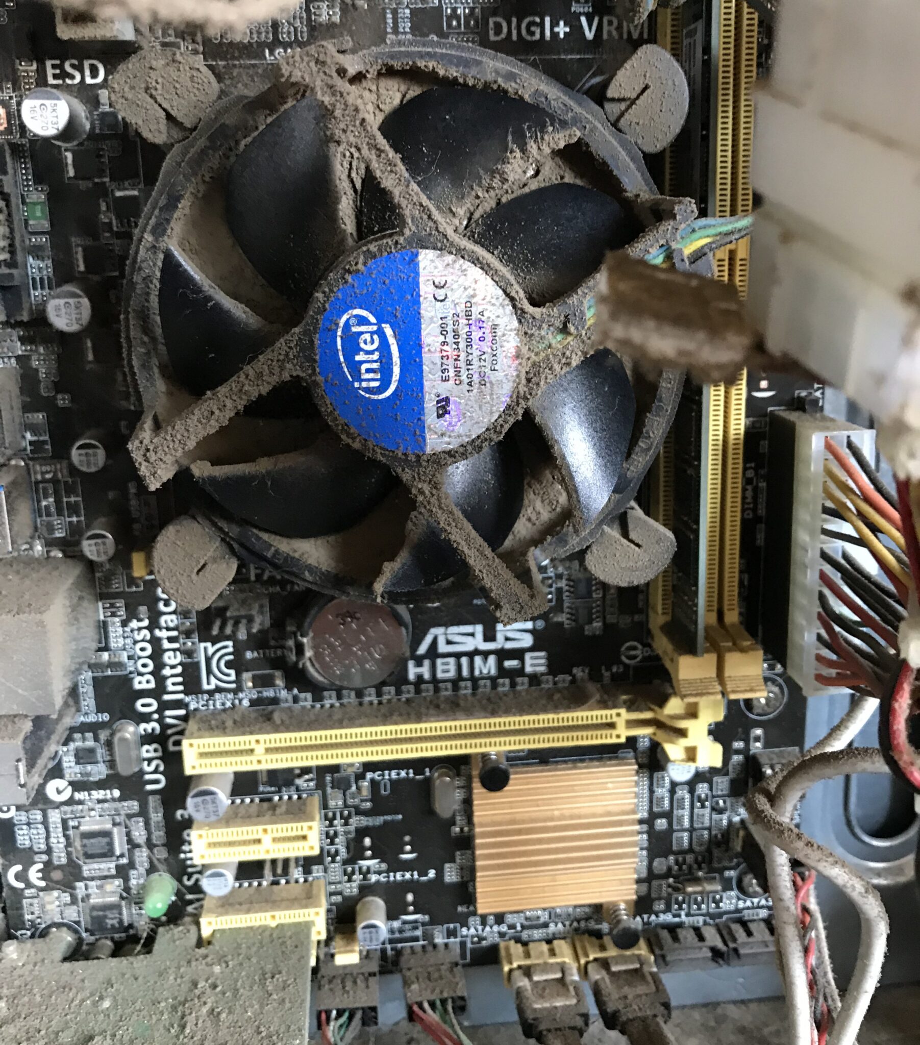 Dusty-Desktop-PC-2 – Wightbyte Computers